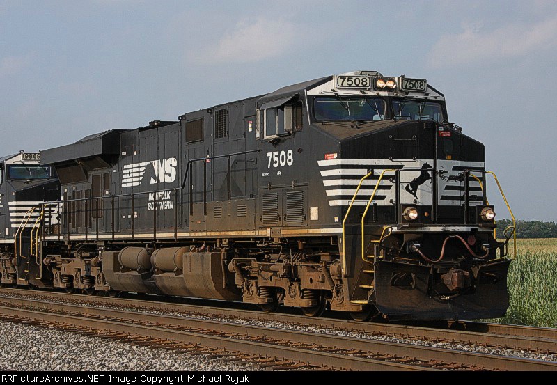 NS 7508